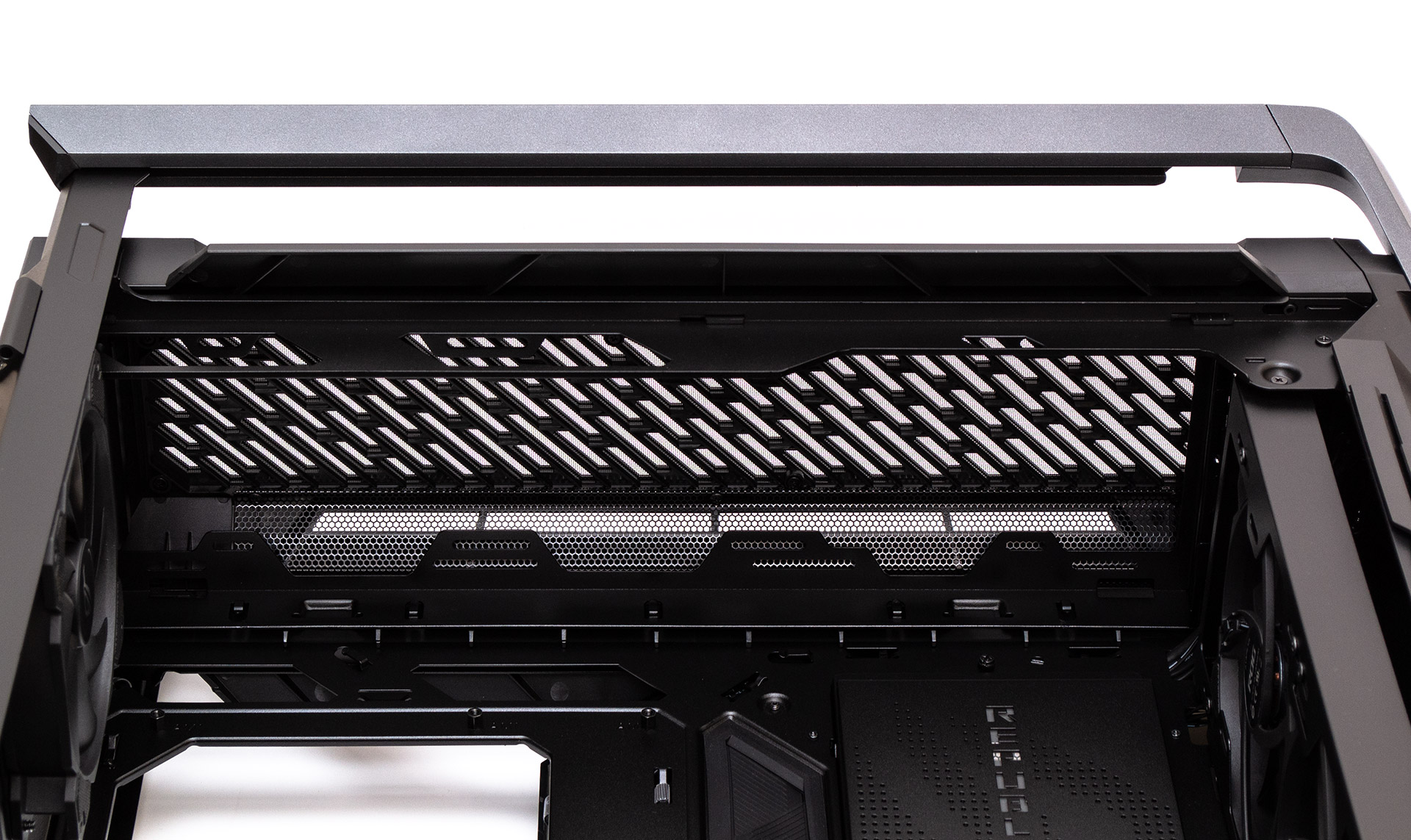 Обзор корпуса ASUS ROG Hyperion GR701