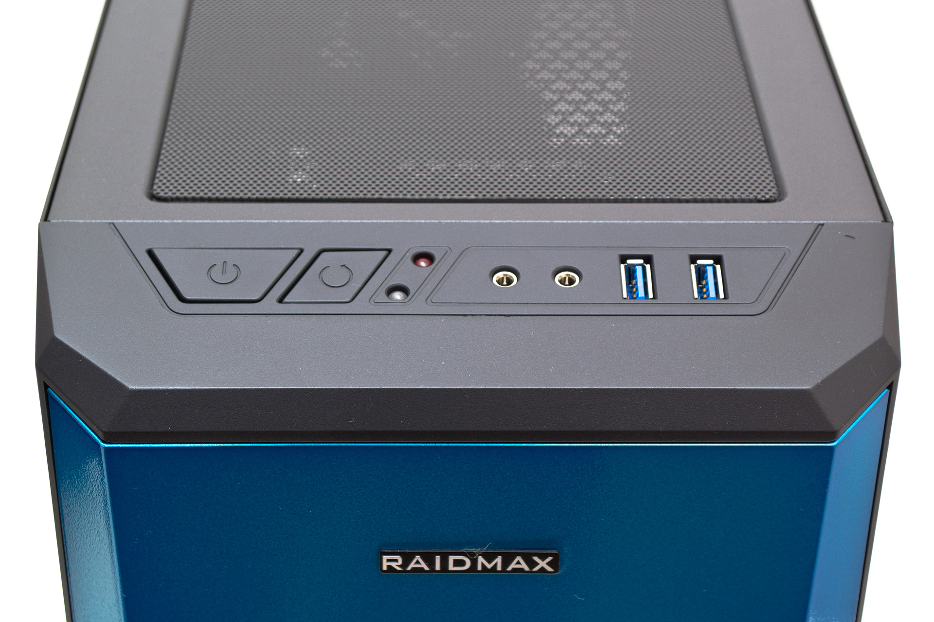 Обзор корпуса Raidmax Delta