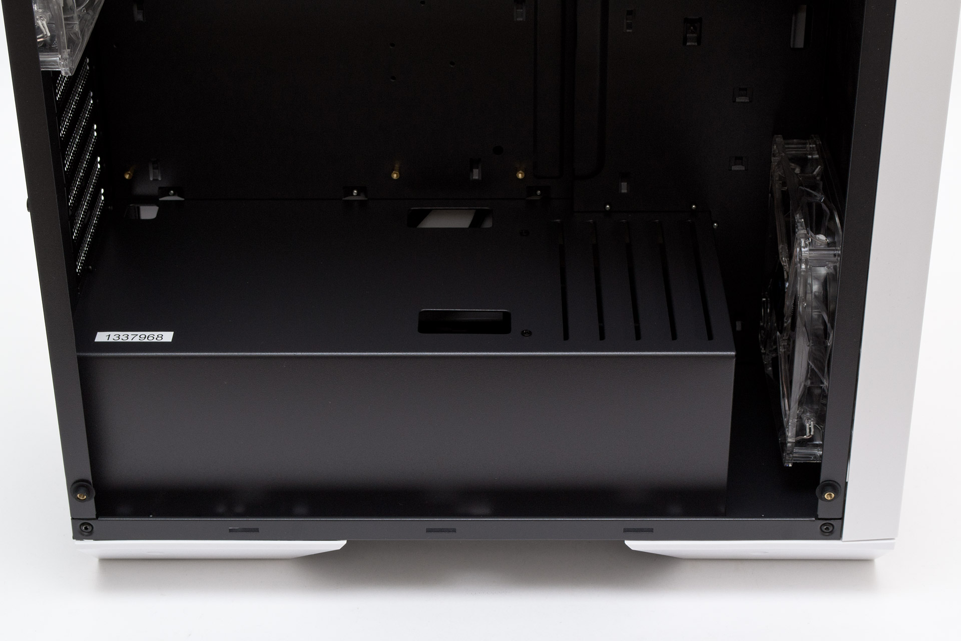 Обзор корпуса Raidmax Monster II SE