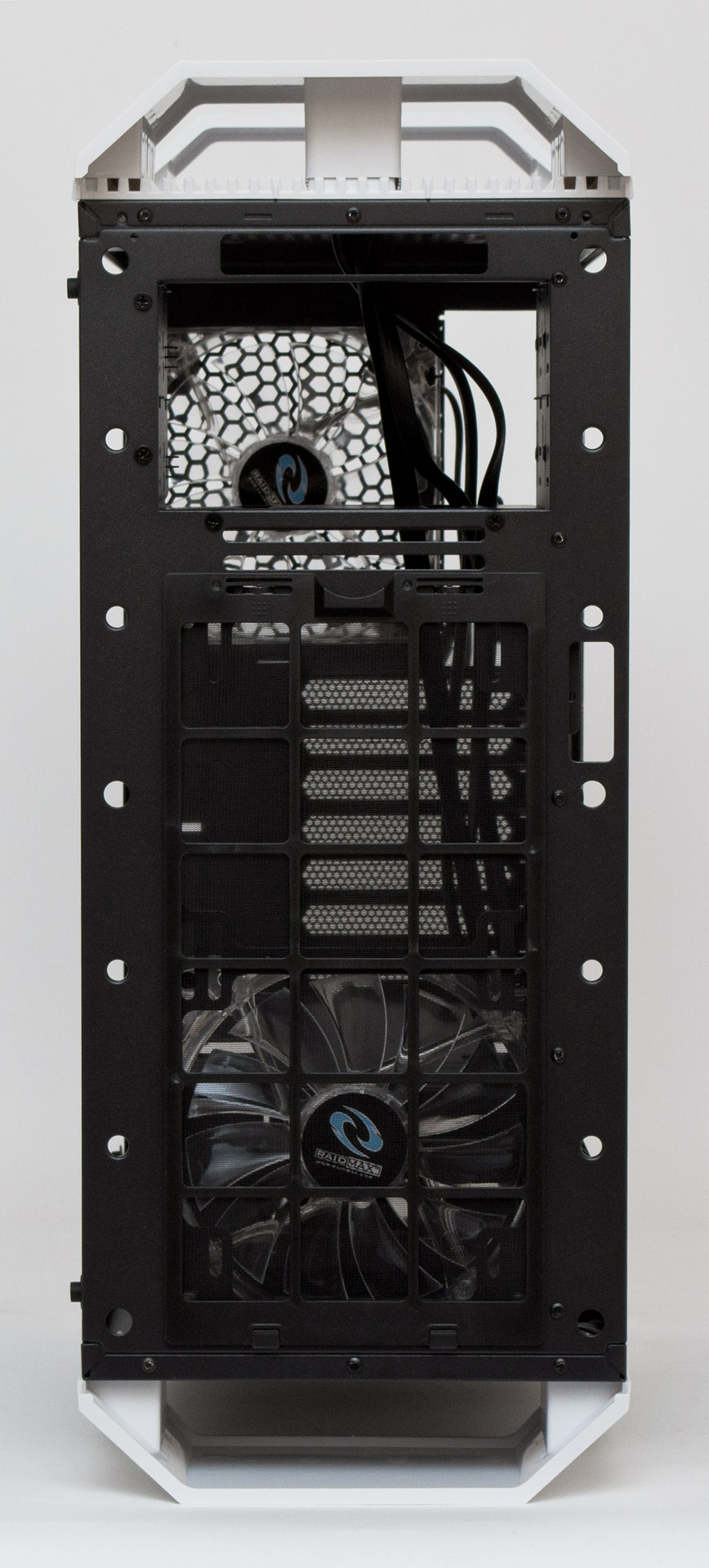 Обзор корпуса Raidmax Monster II SE