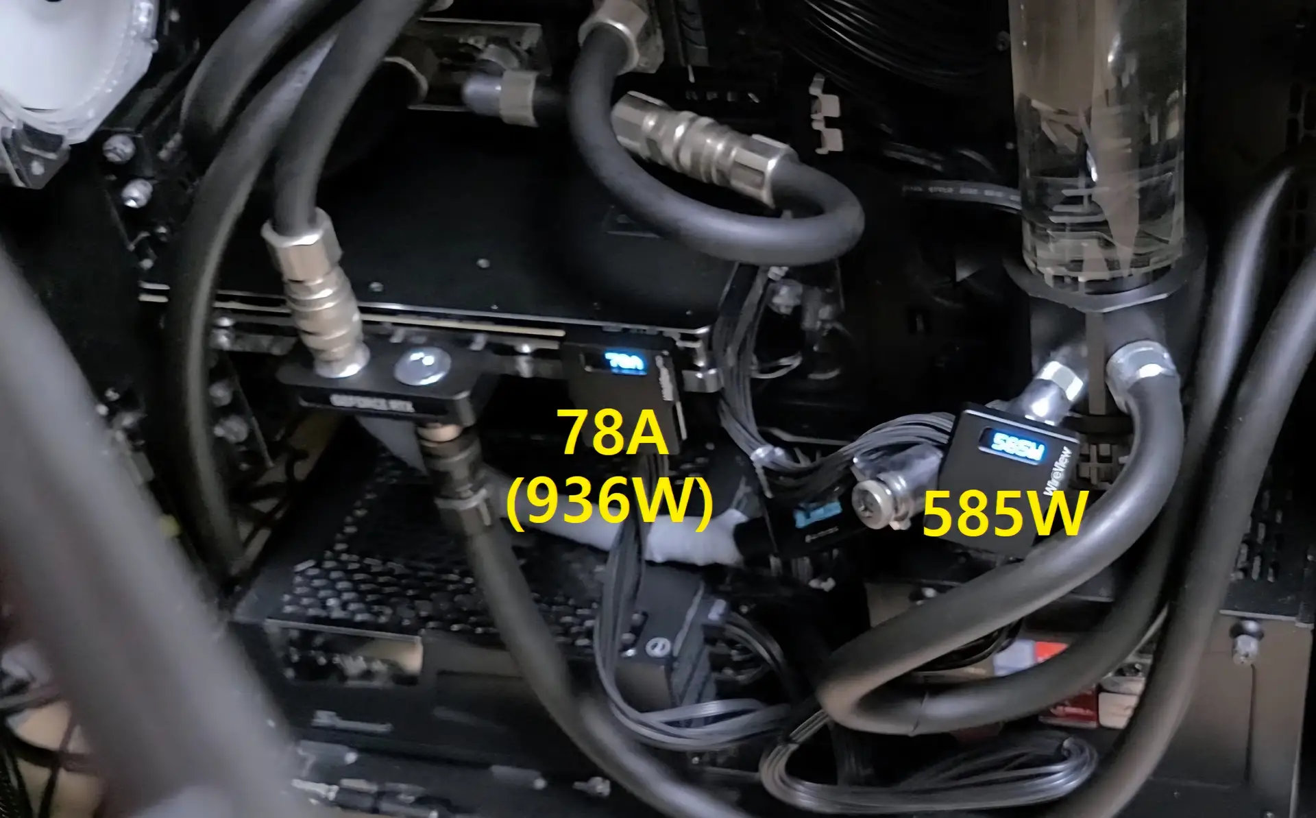 Энтузиаст оснастил видеокарту Gigabyte GeForce RTX 5090 вторым разъёмом ...