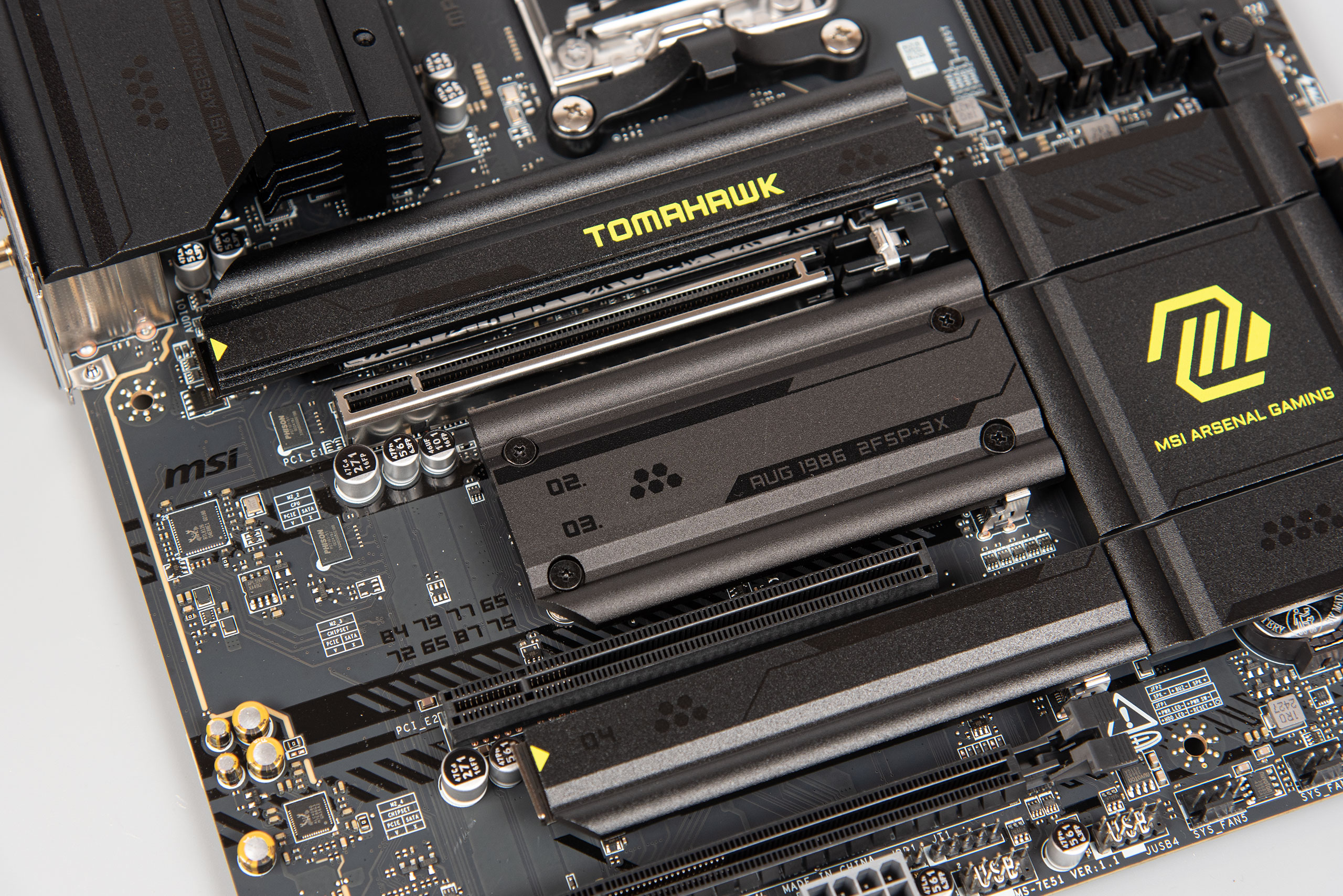 Обзор и тестирование материнской платы MSI MAG X870 TOMAHAWK WIFI для ...