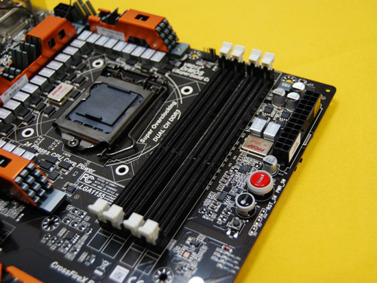 «Экстремальная» плата Zotac Z77 уже продается в Китае