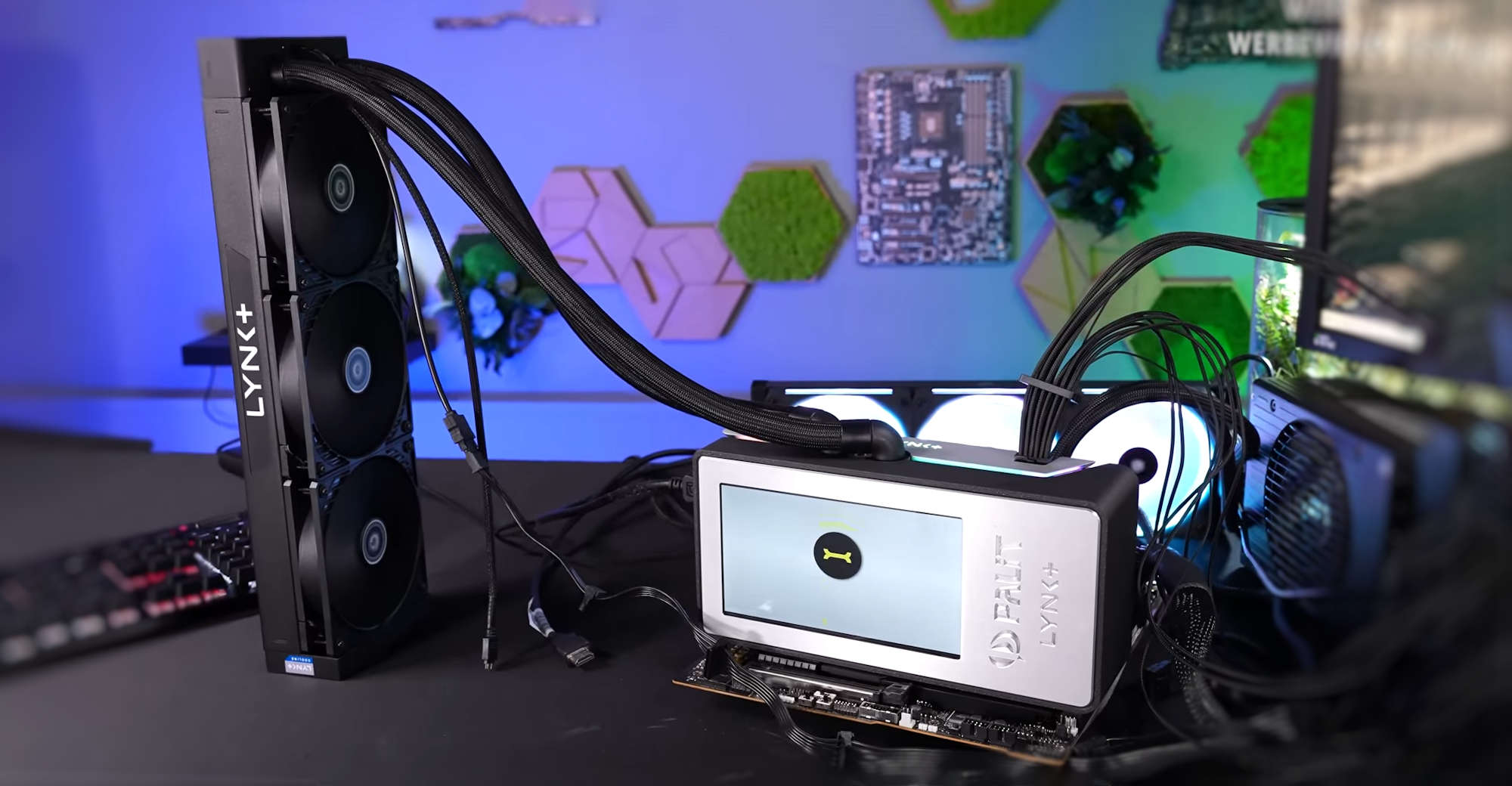 Palit оснастила 7-дюймовым экраном видеокарту GeForce RTX 4090