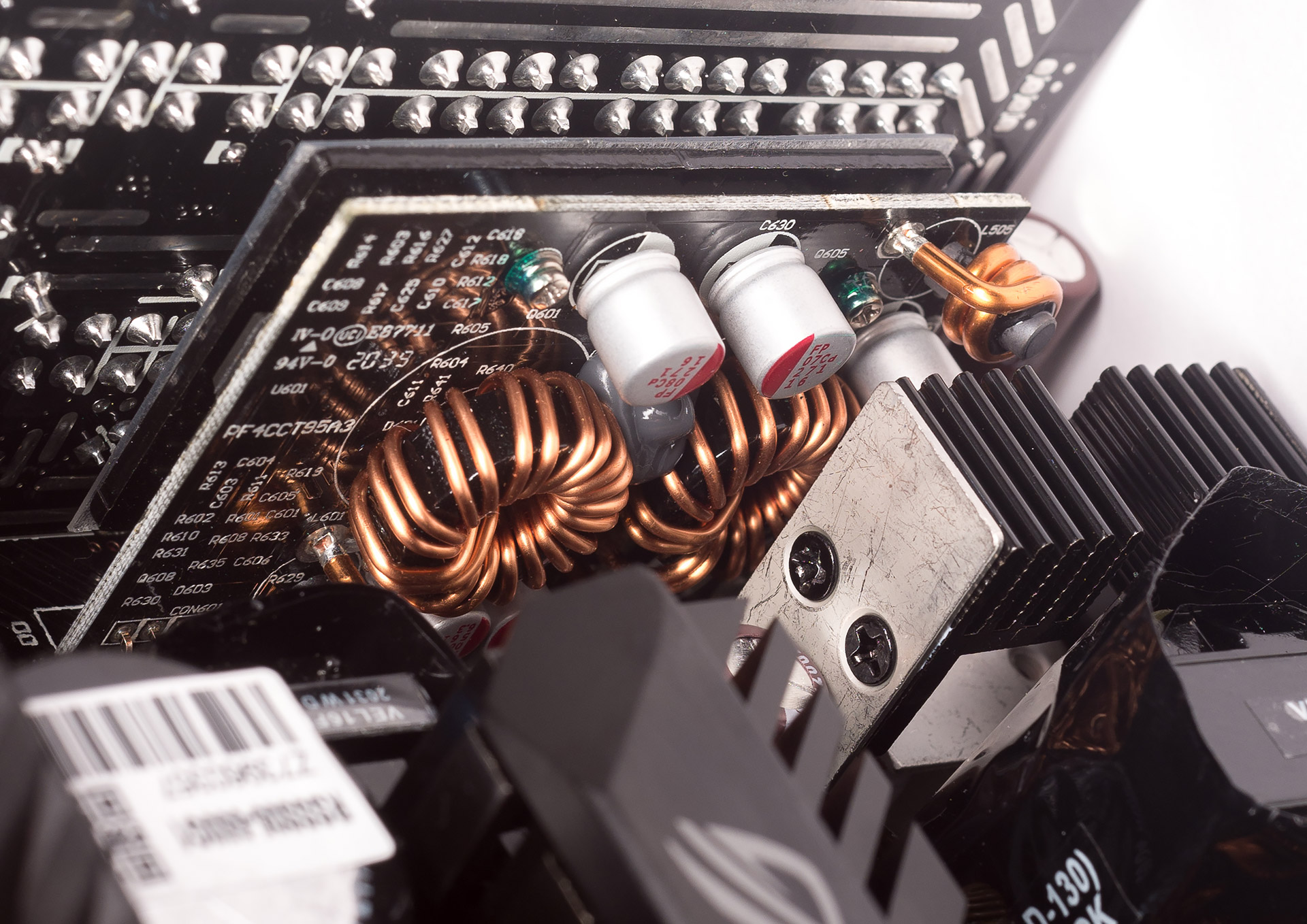 Обзор блока питания ASUS ROG-STRIX-550G мощностью 550 Вт