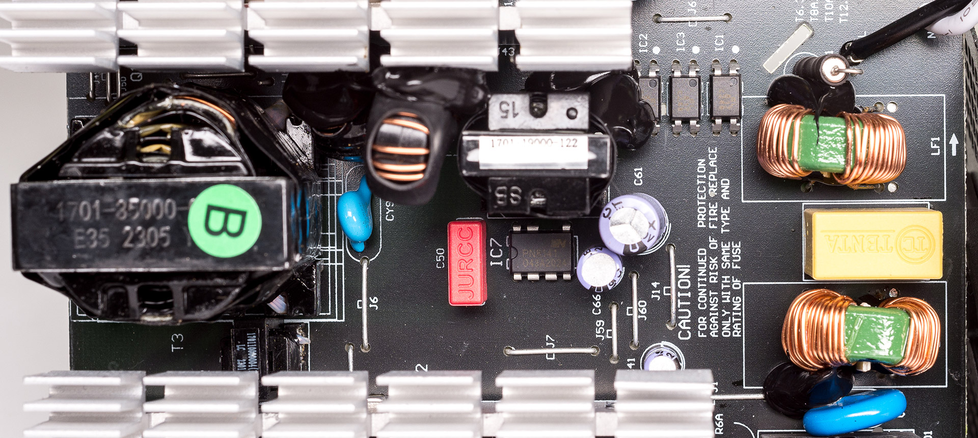 Обзор блока питания DeepCool PF700 мощностью 700 Вт