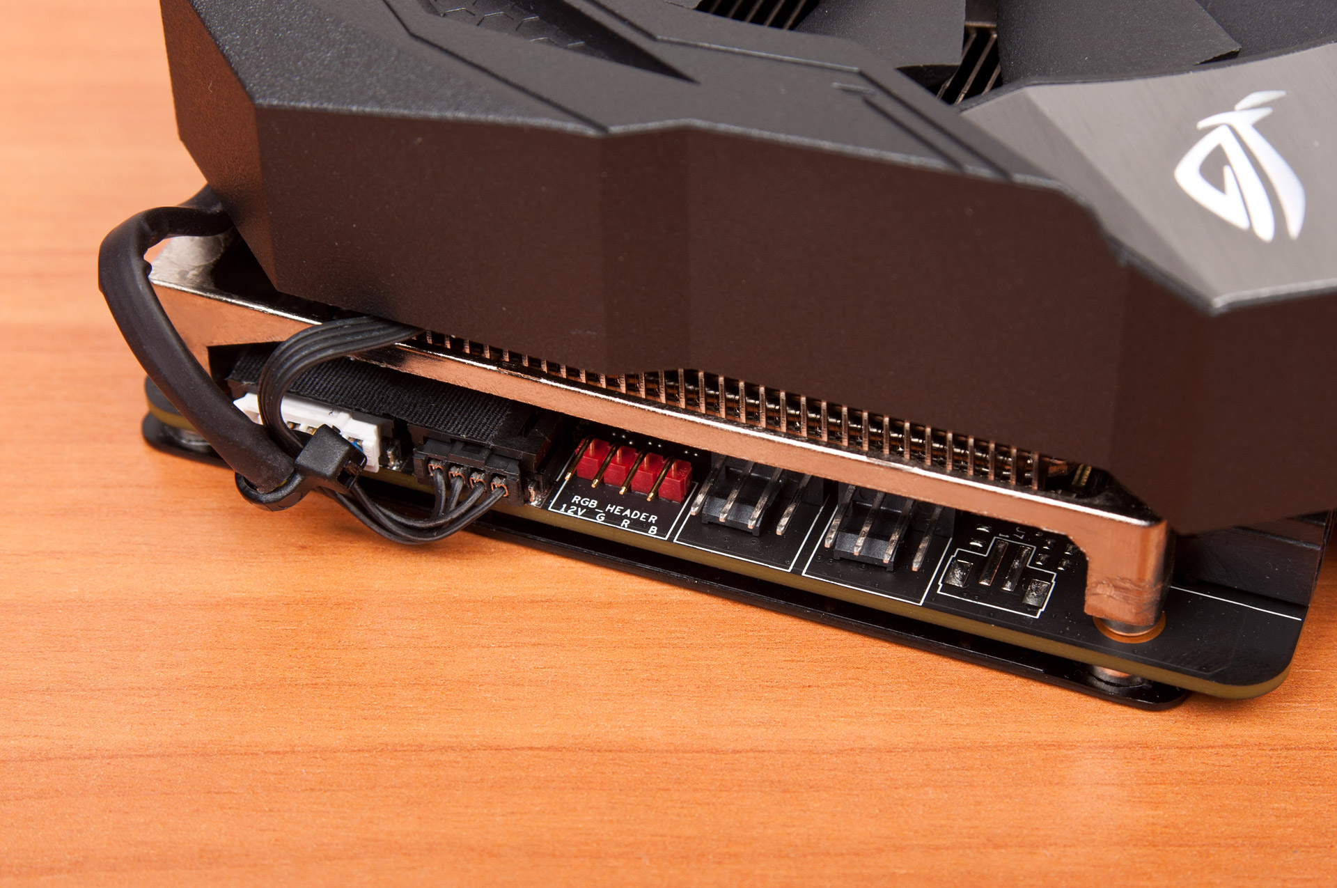 Обзор видеокарты ASUS ROG Poseidon GeForce GTX 1080 Ti 11GB Platinum ...